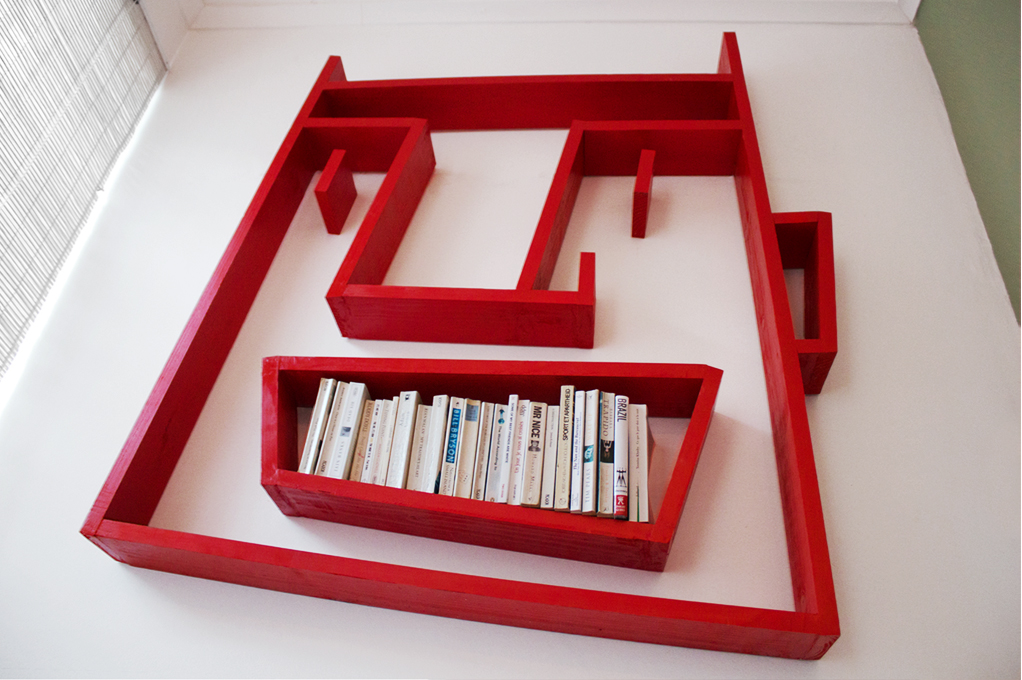 How to Build a DIY Bookshelf That Looks Like the Smiling Face of a ...