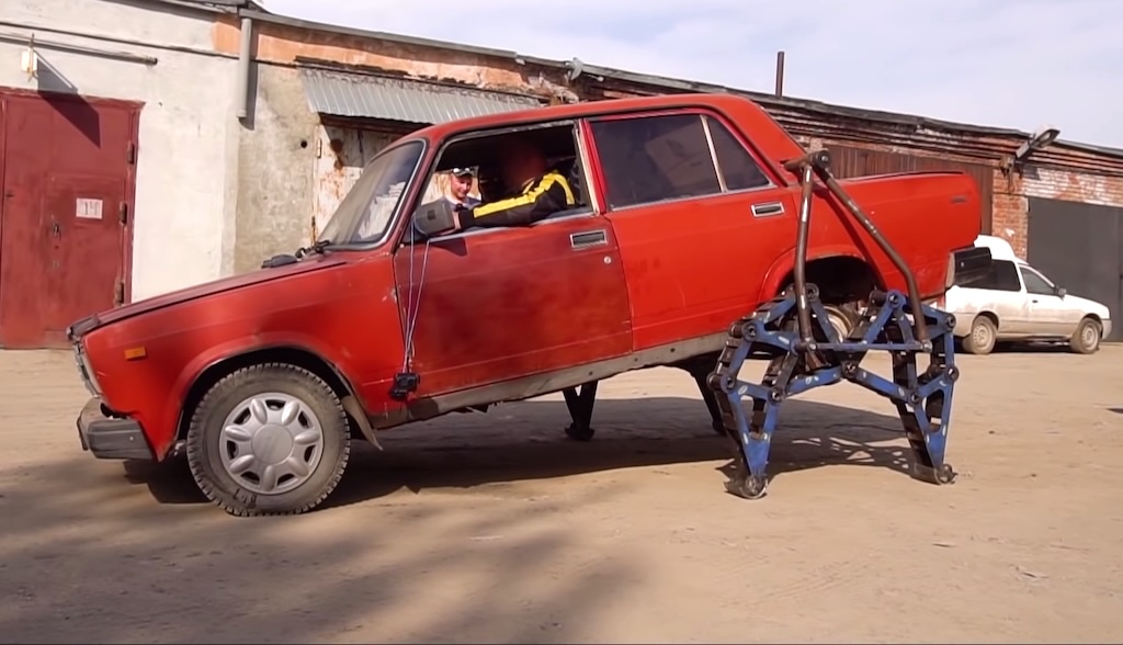 Russian Automotive Engineer Replaces the Rear Wheels of a Car With ...