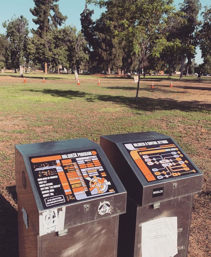 Runner Turns Two Metal Pylons in a Los Angeles City Park Into 'Star ...