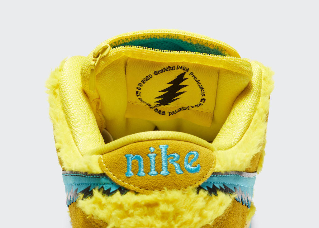 Nike and Grateful Dead Release Fuzzy SB Dunk Low Shoes With Dancing ...