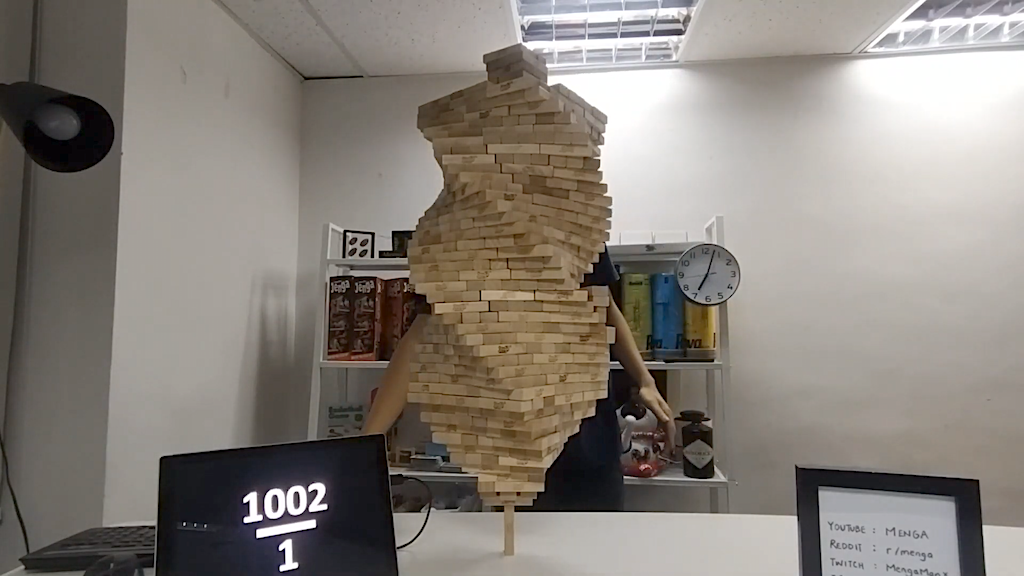 Man Stacks an Amazing 1,002 Jenga Blocks Onto One Vertical Jenga Block ...