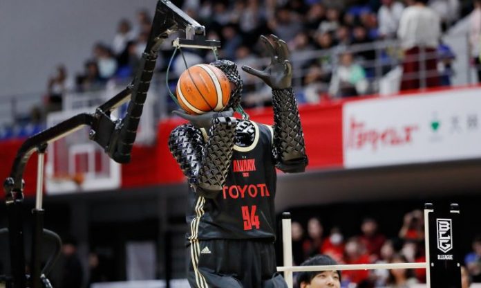 Humanoid Robot Sinks Two Basketball Shots During Basketball Game ...