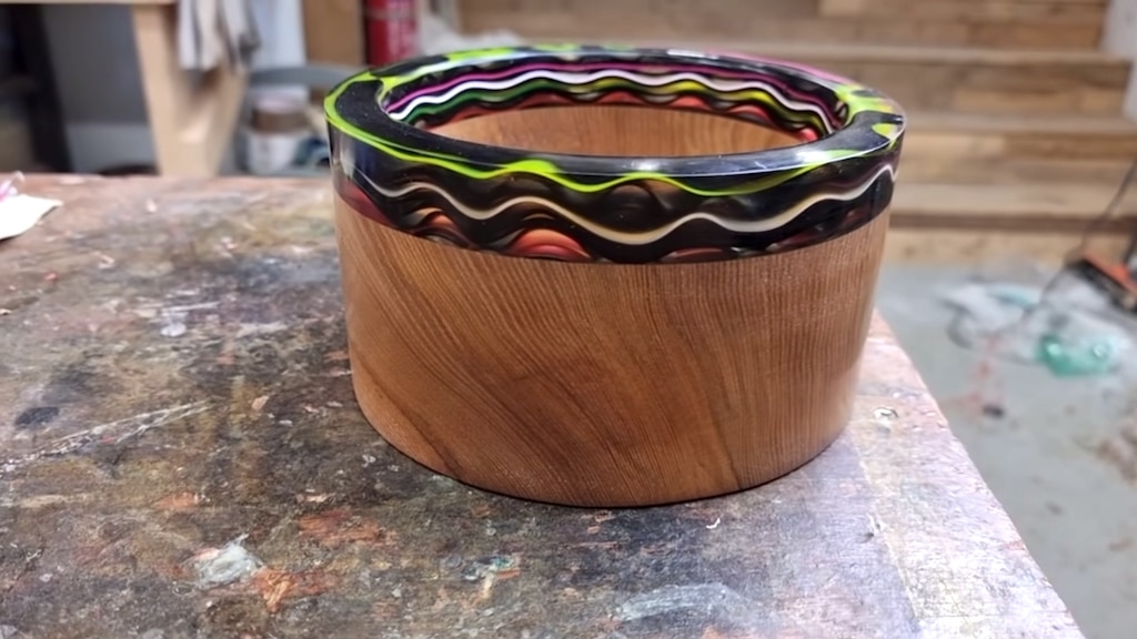 Woodworker Uses a Lathe to Turn a Stack of Old Records Into a Colorful ...