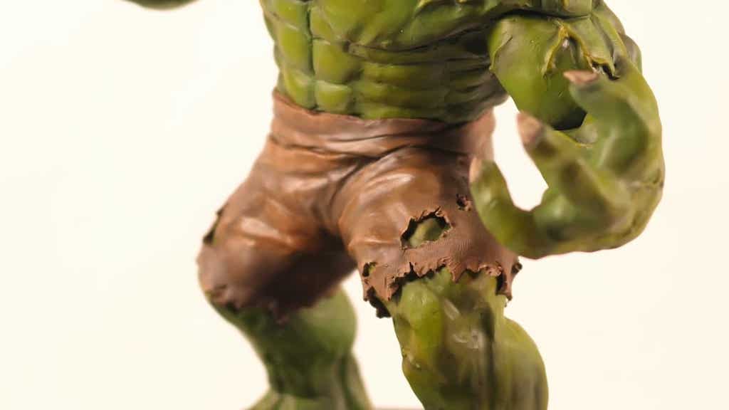 An Amusing Clay Sculpture Mashup That Combines The Incredible Hulk With ...
