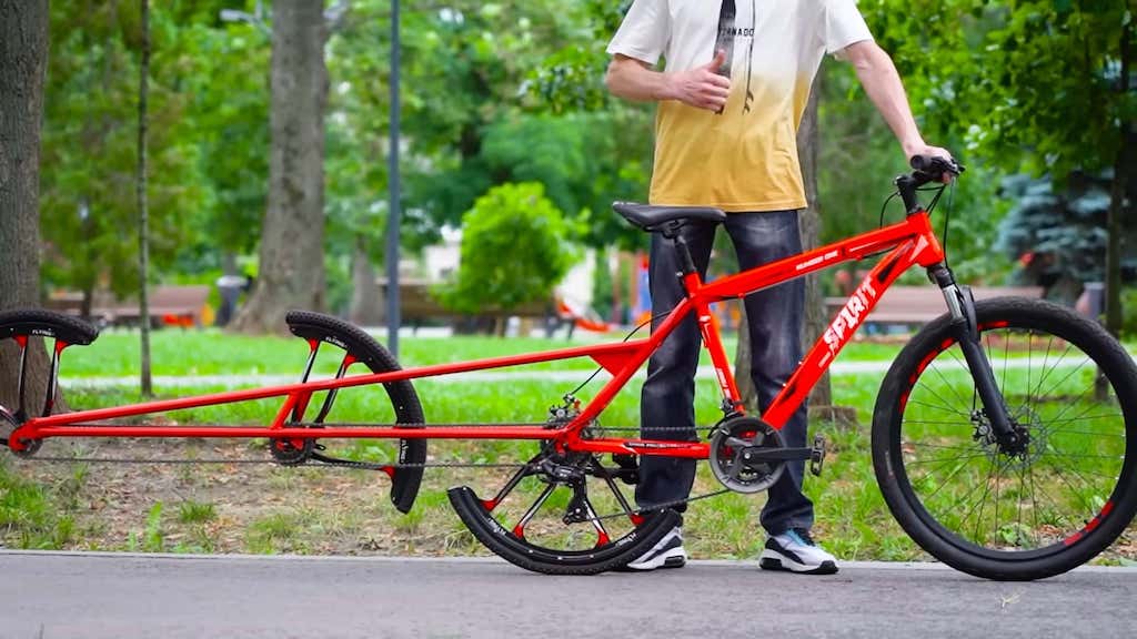 Engineer Creates a Bicycle With the Front Wheel Split Into Thirds and ...