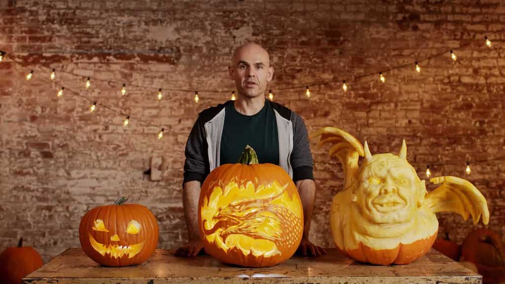 Incredibly Intricate Portraits Carved Into Pumpkins