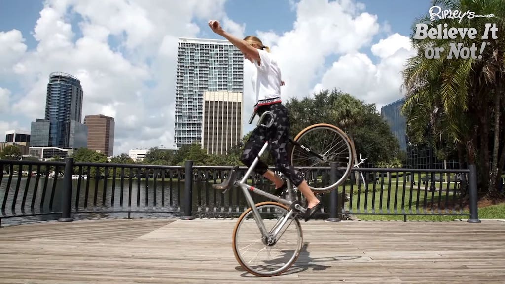 Artistic Cyclist Is a Graceful Ballerina on Two Wheels