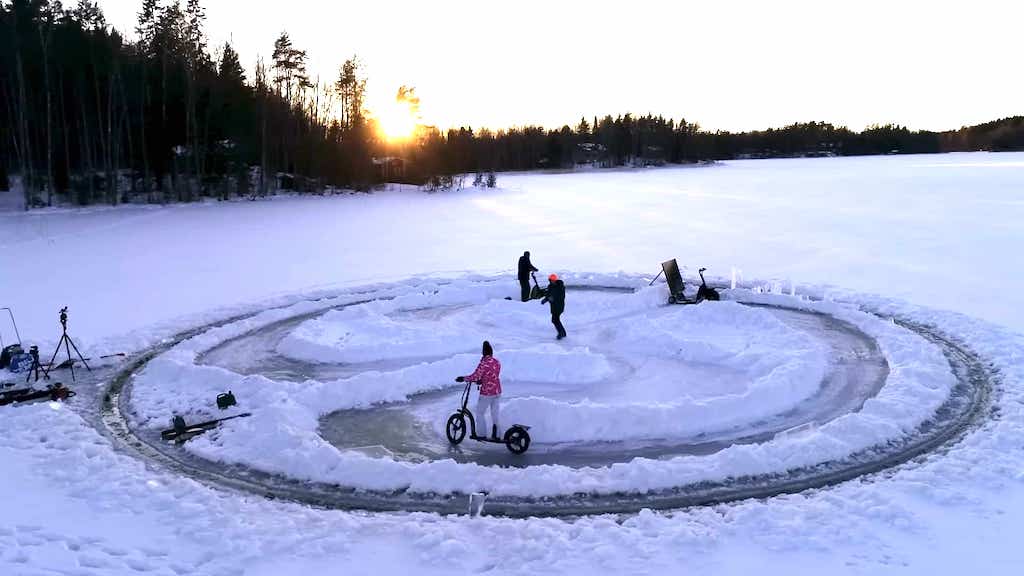 Building a Spinning Ice Carousel Racetrack