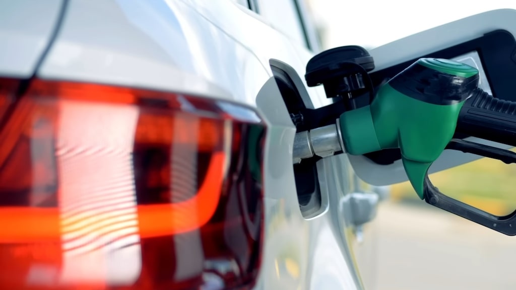 Why Some People Like the Smell of Gasoline