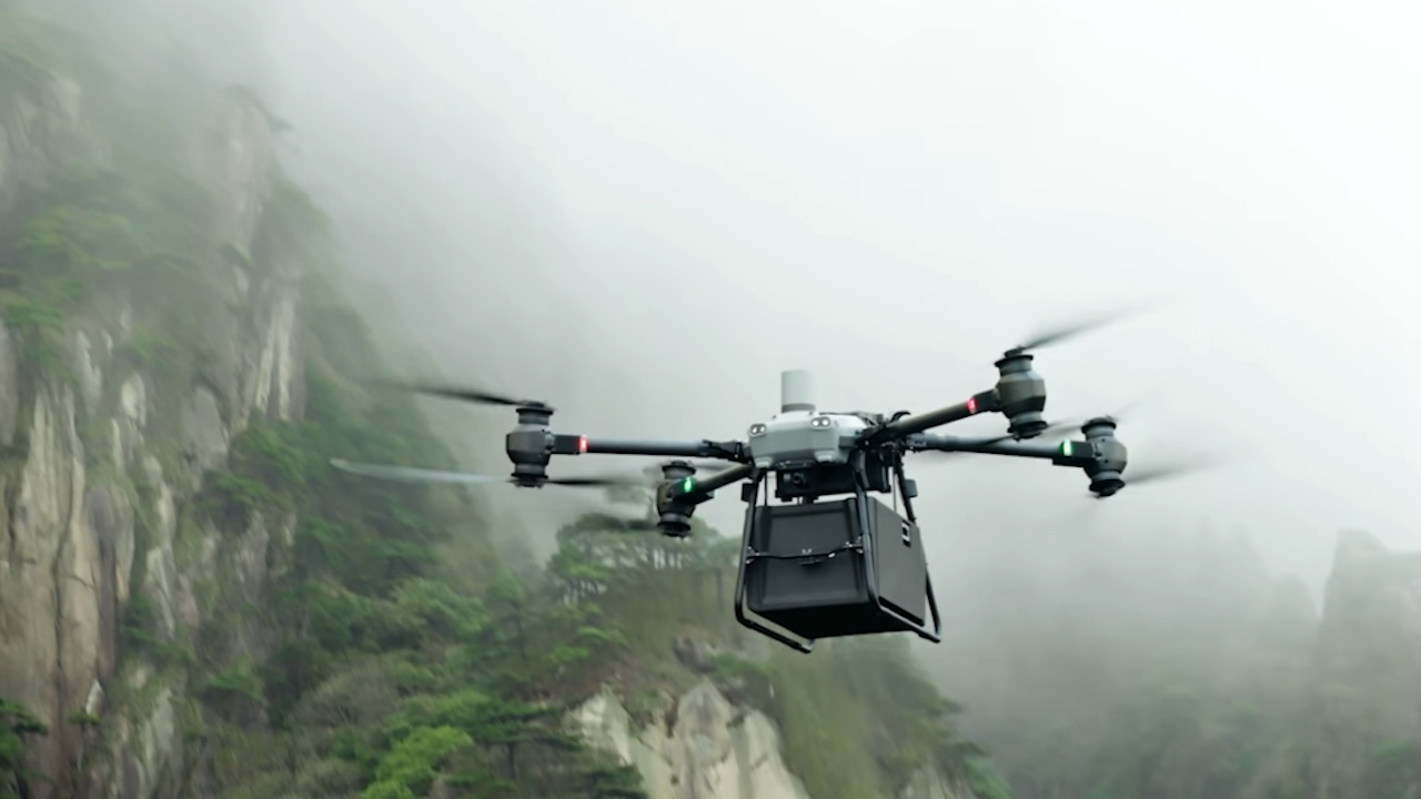 DJI FlyCart 30, A Rugged Aerial Delivery Drone That Can Reach the World ...