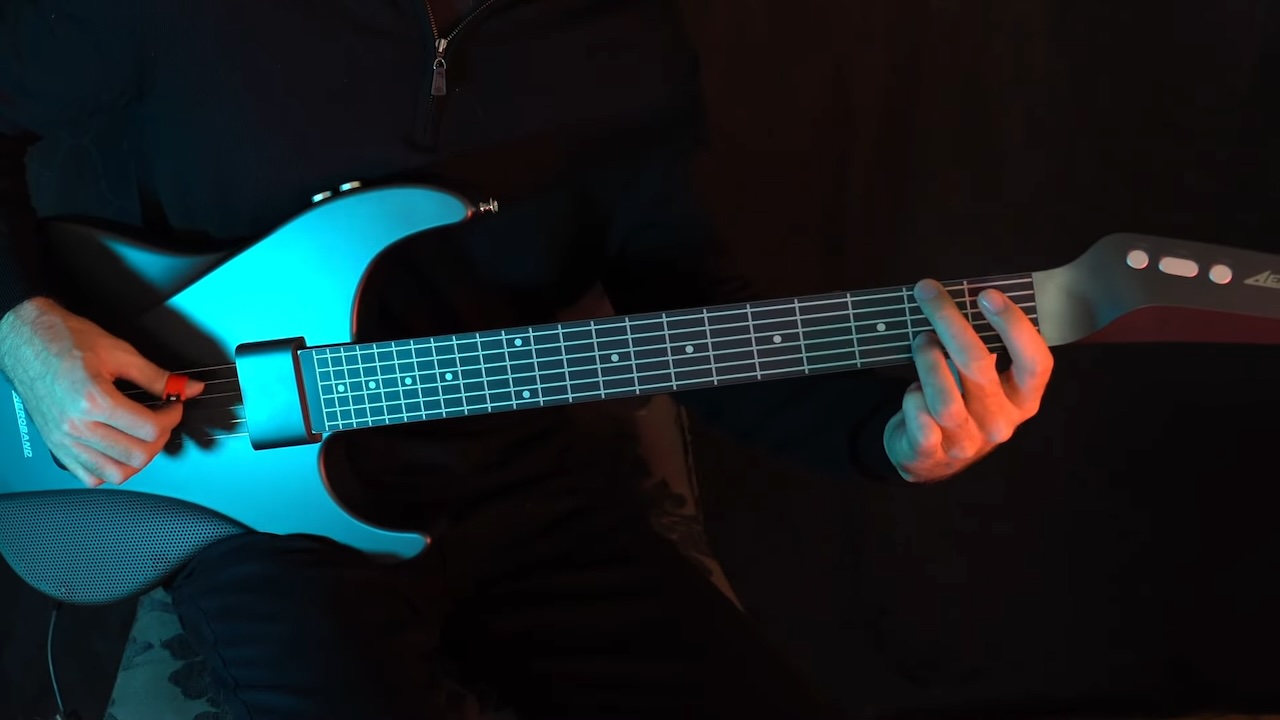 How Prolific Session Musician Carol Kaye Created Some of Music's Most ...