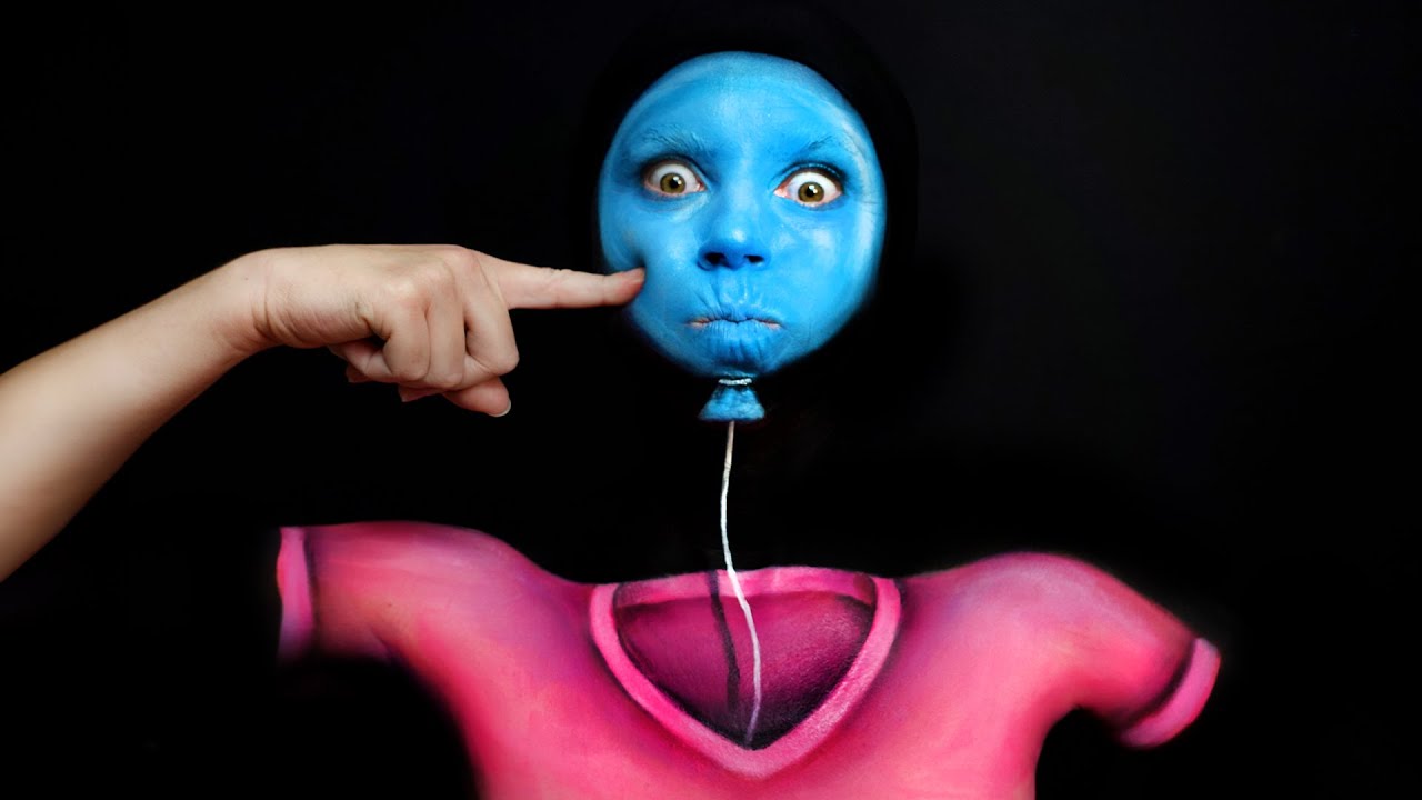 Amazingly Detailed Colorful Balloon Animals