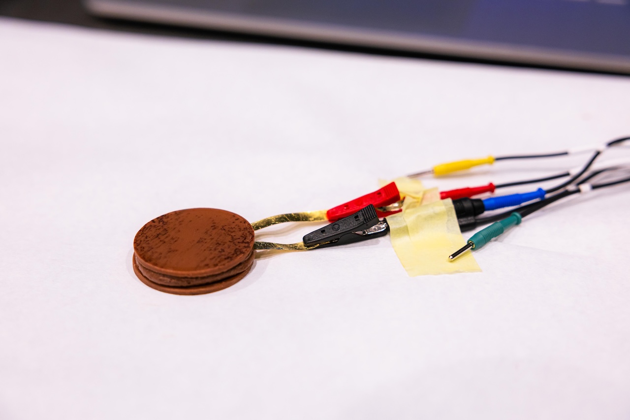 A Fantastic Wedding Cake That Features Two Edible Robotic Dancing Gummy ...