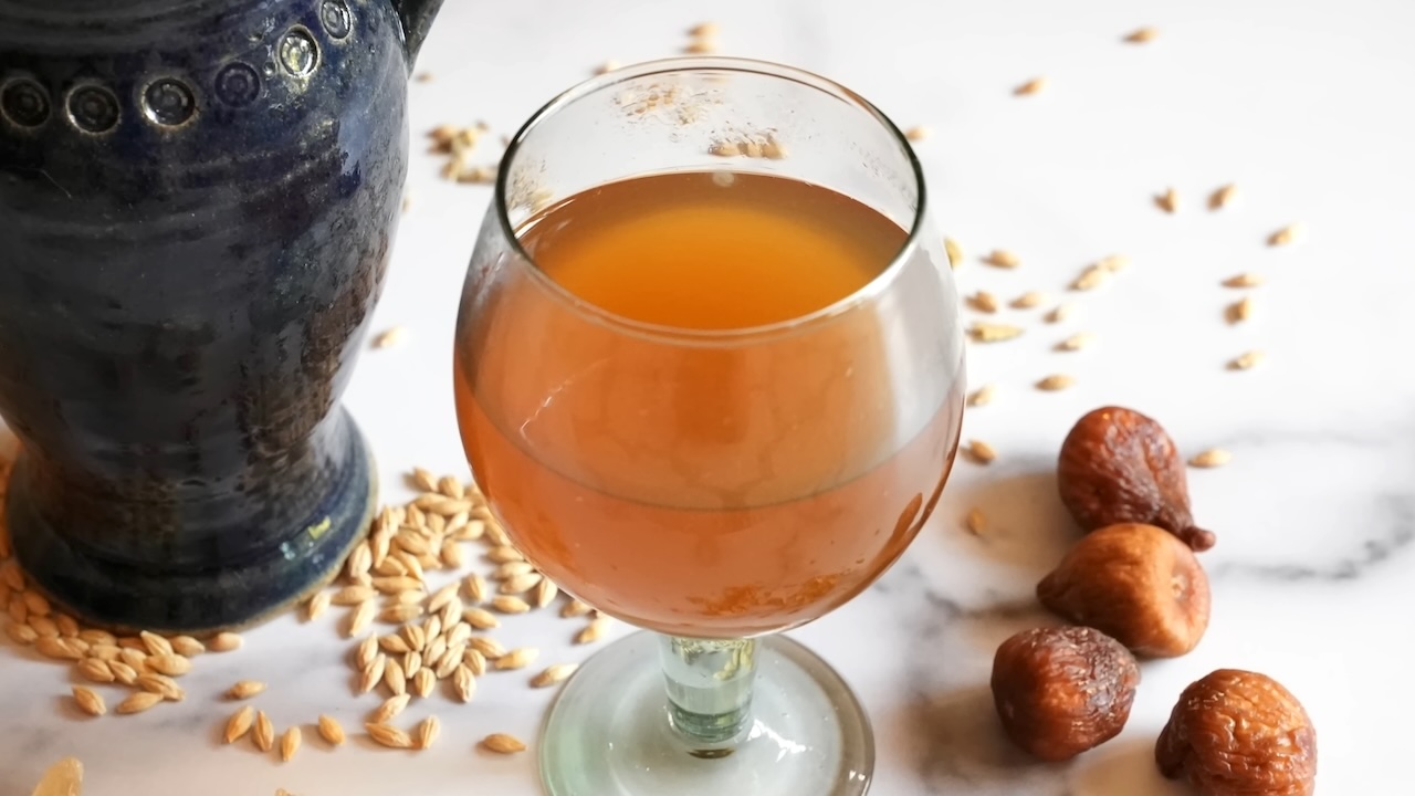 A Simple Recipe for Barley Water From Medieval France
