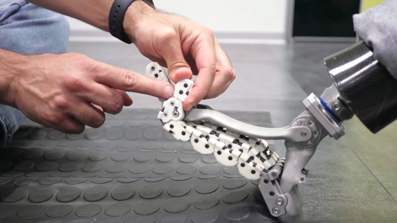 SoftFoot Pro – An Extremely Flexible Artificial Foot That Easily Adapts ...