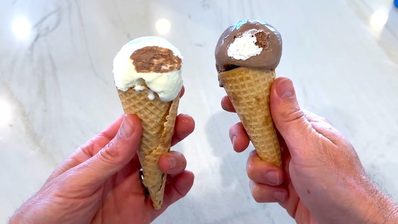 How Vanilla and Chocolate Ice Cream Cones Transfer Onto Each Other When ...