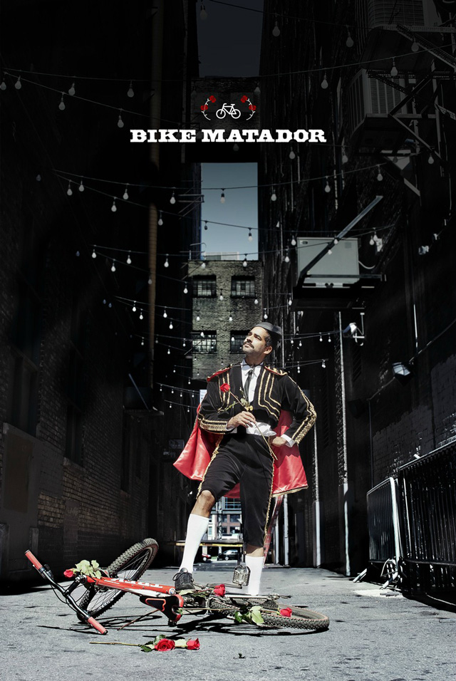 Bike Matador Provokes Minneapolis Bicyclists, Not Bulls