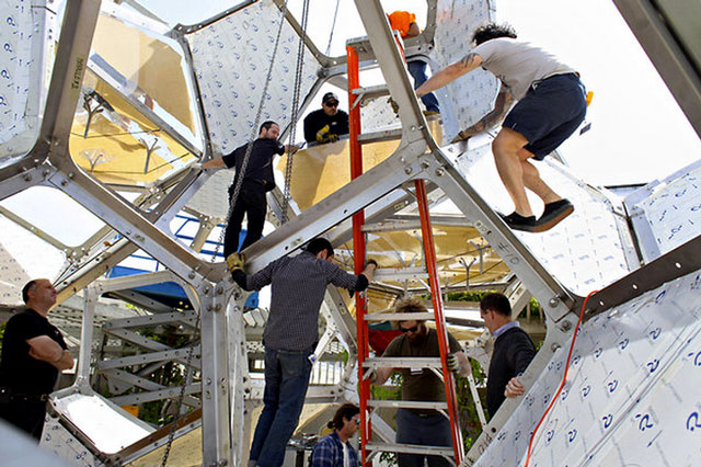 Cloud City, A Futuristic Modular Structure on the Roof of the ...