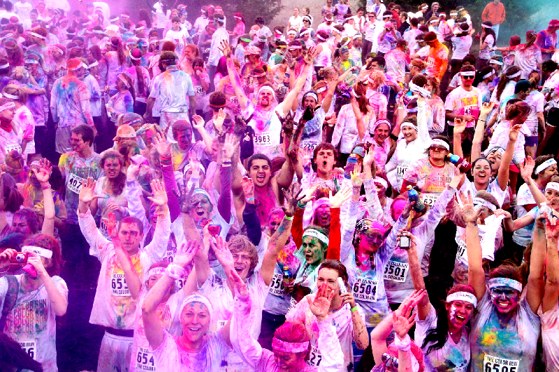 The Color Run, Runners Get Covered in Pigment in 5K Race Series