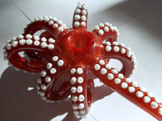Octo-Pipes, Beautiful Hand-Blown Octopus-Shaped Glass Pipes